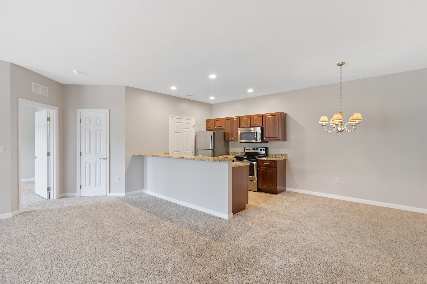 Castle Ridge Apartment Amenities - Castle Ridge